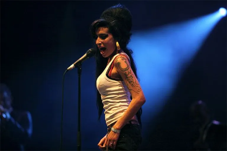 Celeste Rossi le pondrá voz y su música a los éxitos de Amy Winehouse ...