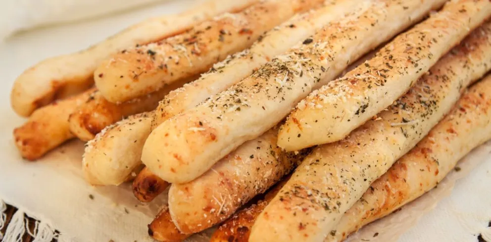 Cómo hacer palitos de queso y orégano en simples pasos | NoticiasNet