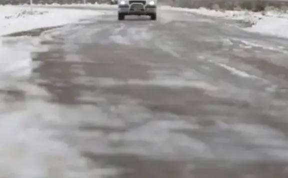 Murió en la ruta 6 en la zona de Roca luego de un vuelco por el hielo ...