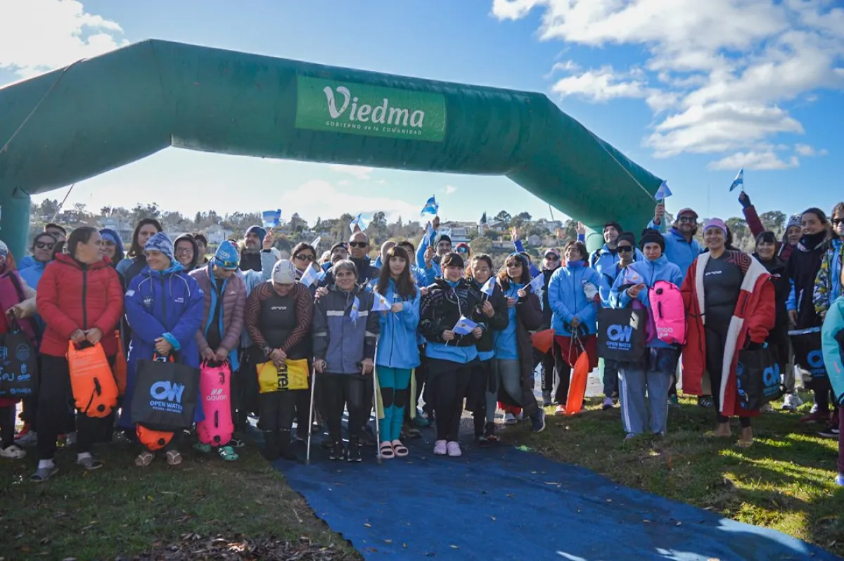 Nadaron contra el frío: éxito del Winter Open Water en Viedma | NoticiasNet